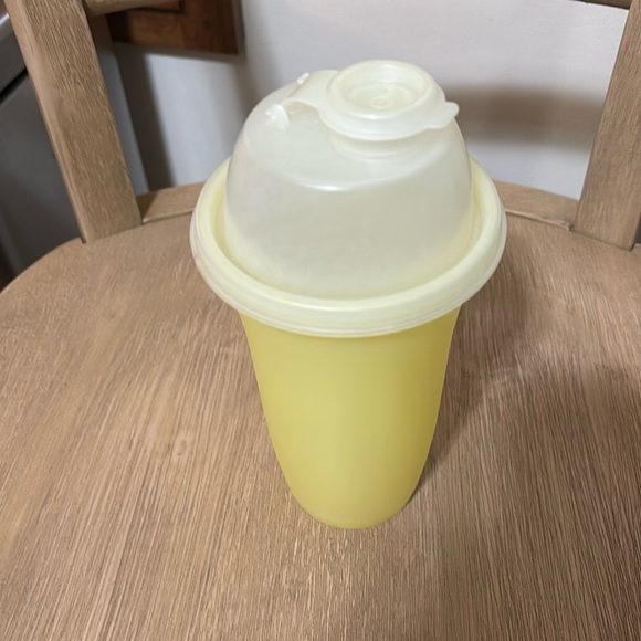 Tupperware | Kitchen | Vintage Tupperware Quick Shake 6 Oz Shaker Mixer ...
